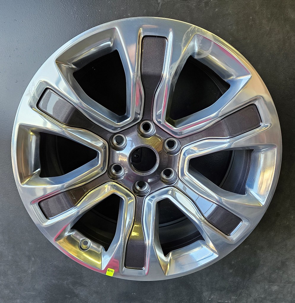 New OEM 20" Wheel Fits 2019-2022 DODGE RAM 1500 5YD591UWAA - Alloy Wheel